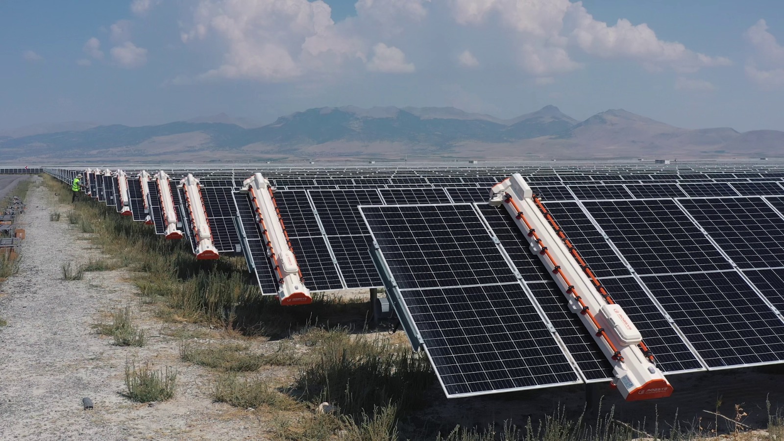 Türkiye ve Avrupa'nın En Büyük GES Projesinde Robsys Robotları Devrede ...